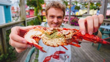 Halifax Food Guide: Where and What to Eat in Halifax Nova Scotia!